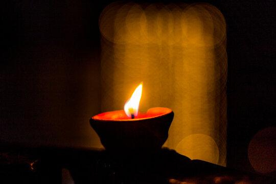 "Clay Lamp" Bilder – Durchsuchen 2,008 Archivfotos, Vektorgrafiken und ...