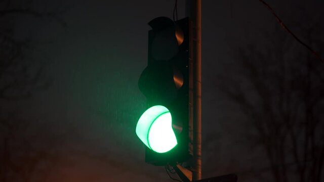 Green Traffic Light Night