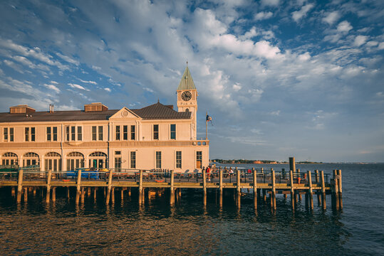 "Pier A Harbor House" Images – Browse 26 Stock Photos, Vectors, and ...