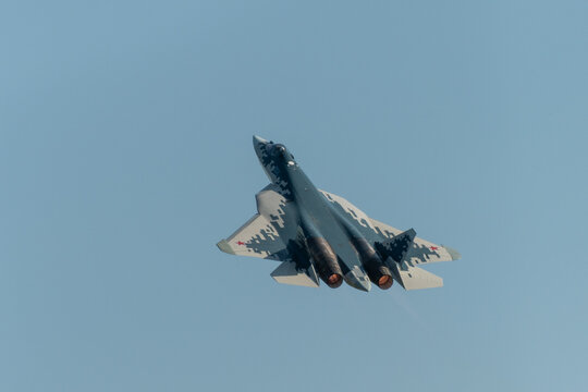 Su-57 Images – Browse 645 Stock Photos, Vectors, and Video | Adobe Stock