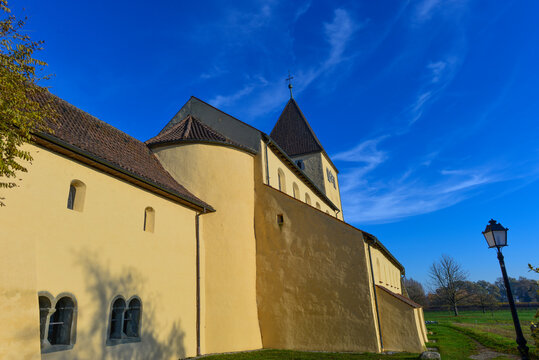 Karolingisch Bilder – Durchsuchen 1,453 Archivfotos, Vektorgrafiken und ...