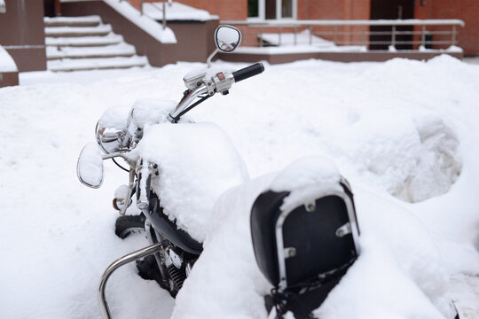 Motorcycle In Snow Images – Browse 60,946 Stock Photos, Vectors, and ...