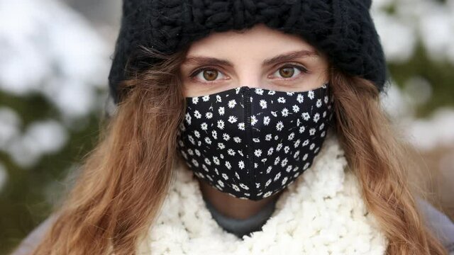 Covid Second Wave Images – Browse 6,892 Stock Photos, Vectors, and ...