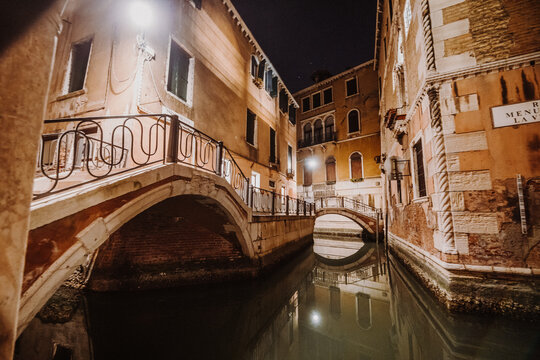 Seufzen Bilder – Durchsuchen 376 Archivfotos, Vektorgrafiken und Videos ...