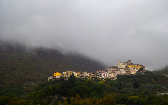 Vallo Bilder – Durchsuchen 1,461 Archivfotos, Vektorgrafiken und Videos ...