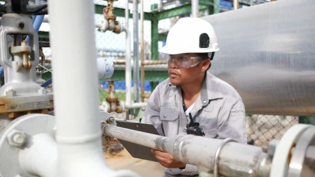 "Petroleum Engineer" Images – Browse 521 Stock Photos, Vectors, and ...