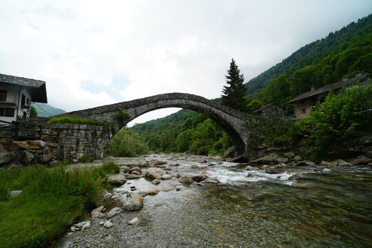 Valchiusella Bilder – Durchsuchen 104 Archivfotos, Vektorgrafiken und ...