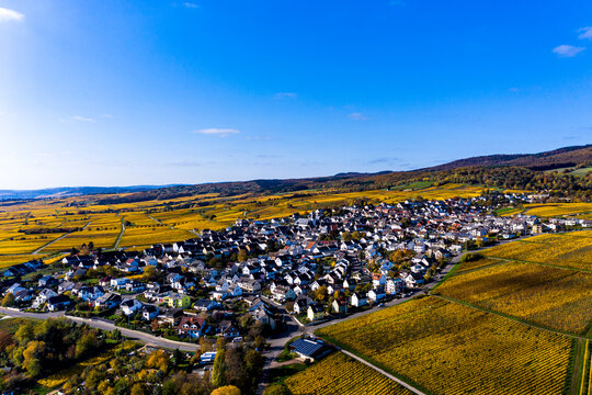 Walluf Bilder – Durchsuchen 104 Archivfotos, Vektorgrafiken und Videos ...