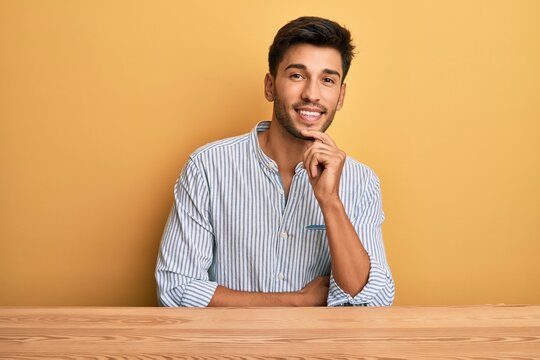 Indian Office Boy Images – Browse 1,896 Stock Photos, Vectors, and ...