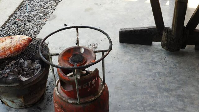 Gas-Cylinder Images – Browse 350 Stock Photos, Vectors, and Video ...