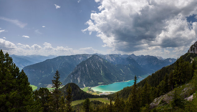 รูปภาพHochiss – เลือกดูภาพถ่ายสต็อก เวกเตอร์ และวิดีโอ291 | Adobe Stock