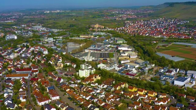 Beutelsbach bilder – Bläddra bland 98 stockfoton, vektorer och videor ...