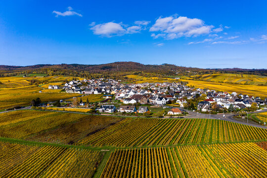 Walluf Bilder – Durchsuchen 104 Archivfotos, Vektorgrafiken und Videos ...