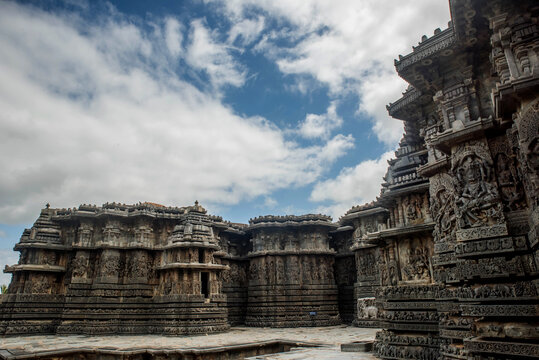 「Halebeedu」の画像 - 1,627 件の Stock 写真、ベクターおよびビデオ | Adobe Stock