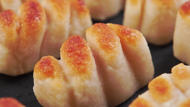 Persipan Bilder – Durchsuchen 145 Archivfotos, Vektorgrafiken und ...