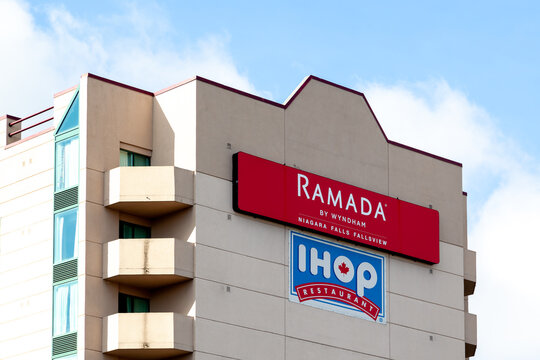 「Ramada」の画像 - 910 件の Stock 写真、ベクターおよびビデオ | Adobe Stock