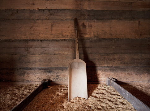 Scheunendrescher-Bilder: Stock-Fotos & -Videos. | Adobe Stock