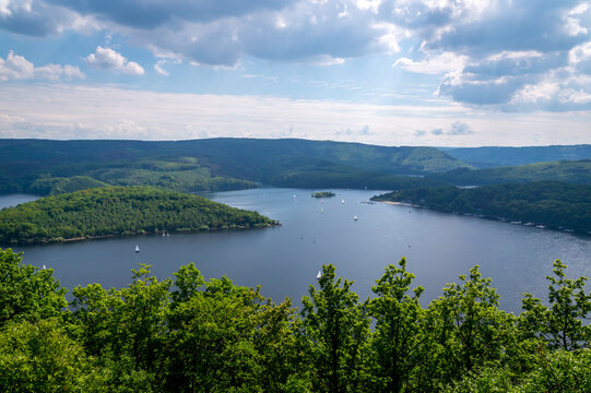Rurtalsperre Bilder – Durchsuchen 714 Archivfotos, Vektorgrafiken und ...