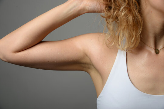「Achselhaare」の写真素材 | 58件の無料イラスト画像 | Adobe Stock