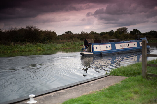 "Canal Boat" Images – Browse 15,613 Stock Photos, Vectors, and Video ...