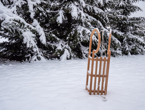 Holzrodel-Bilder: Stock-Fotos & -Videos. | Adobe Stock