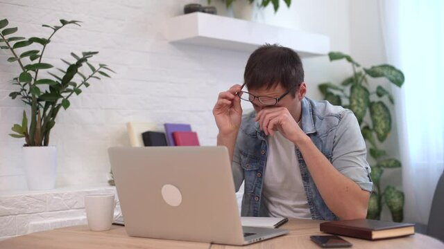 "Man Computer" Images – Browse 395 Stock Photos, Vectors, and Video ...