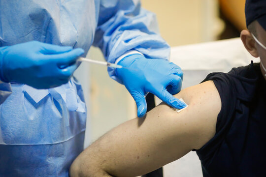 รูปภาพIntramuscular – เลือกดูภาพถ่ายสต็อก เวกเตอร์ และวิดีโอ9,536 ...