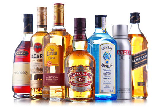 Schnaps Bilder – Durchsuchen 1,271,052 Archivfotos, Vektorgrafiken und ...