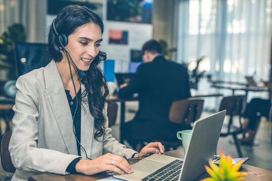 「Tele-Sales」の写真素材 | 16件の無料イラスト画像 | Adobe Stock
