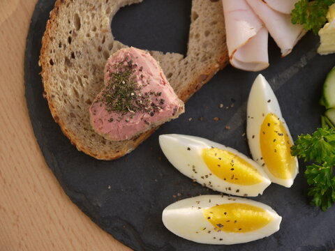 Leberwurstbrot Images – Parcourir 260 le catalogue de photos, vecteurs ...