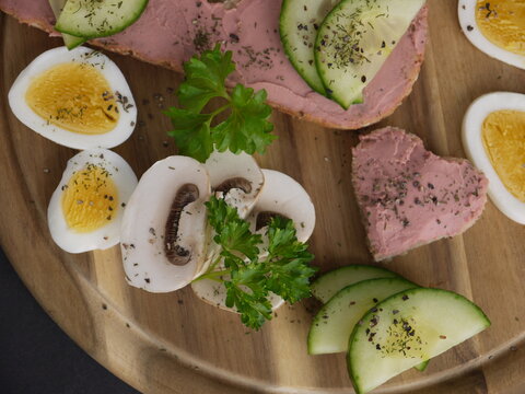 รูปภาพLeberwurstbrot – เลือกดูภาพถ่ายสต็อก เวกเตอร์ และวิดีโอ260 ...