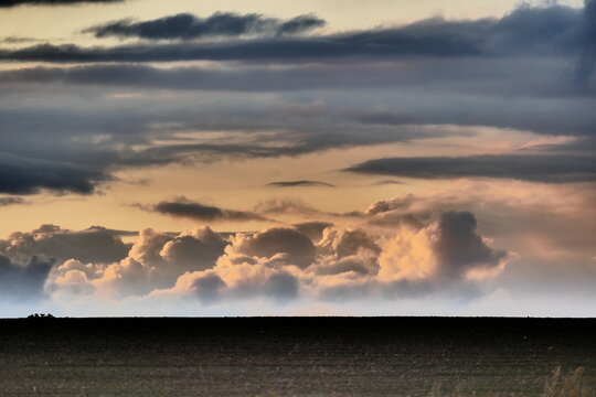 Imágenes de Cumulus-Wolken: descubre bancos de fotos, ilustraciones ...