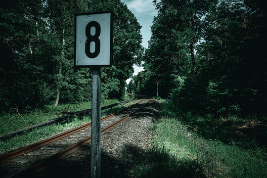 Bahnschiene Bilder – Durchsuchen 49,025 Archivfotos, Vektorgrafiken und ...