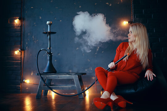 Cigar.lingerie Bilder – Durchsuchen 987 Archivfotos, Vektorgrafiken und ...