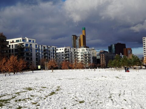 Neueneck Bilder – Durchsuchen 197 Archivfotos, Vektorgrafiken und ...