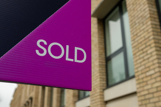 "Sold Sign" Images – Browse 36 Stock Photos, Vectors, and Video | Adobe ...