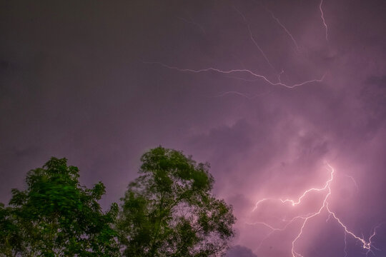 Blitzstrom Bilder – Durchsuchen 38,267 Archivfotos, Vektorgrafiken und ...