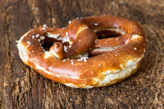 Butterbrezel-Bilder: Stock-Fotos & -Videos. | Adobe Stock