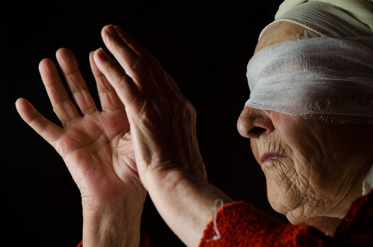 รูปภาพDeluded – เลือกดูภาพถ่ายสต็อก เวกเตอร์ และวิดีโอ25,643 | Adobe Stock