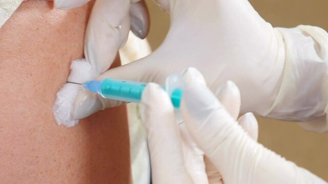 รูปภาพIntramuscular – เลือกดูภาพถ่ายสต็อก เวกเตอร์ และวิดีโอ10,533 ...