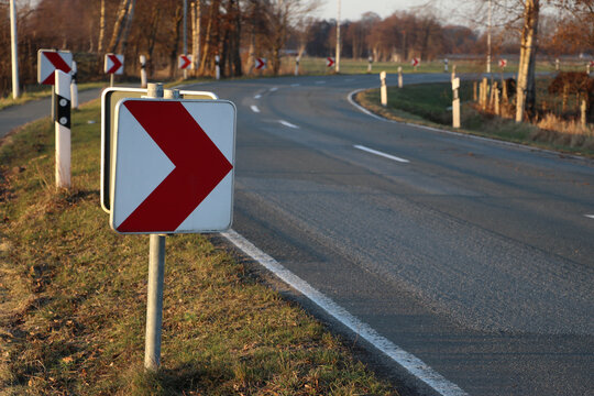 Bundesbahnschilder Bilder – Durchsuchen 93 Archivfotos, Vektorgrafiken ...