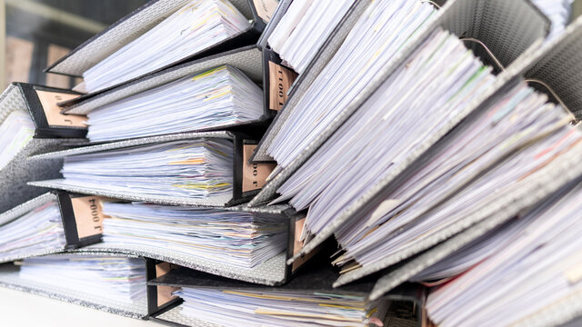 Stack Of Reports Bilder – Durchsuchen 95,441 Archivfotos ...