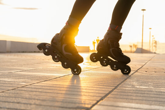 6,984 BESTE Inlineskates BILDER, STOCK-FOTOS & -VEKTORGRAFIKEN | Adobe ...