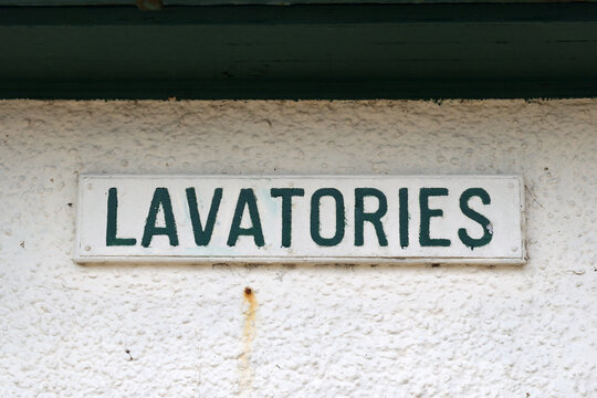 Lavatories Bilder – Durchsuchen 466 Archivfotos, Vektorgrafiken und ...