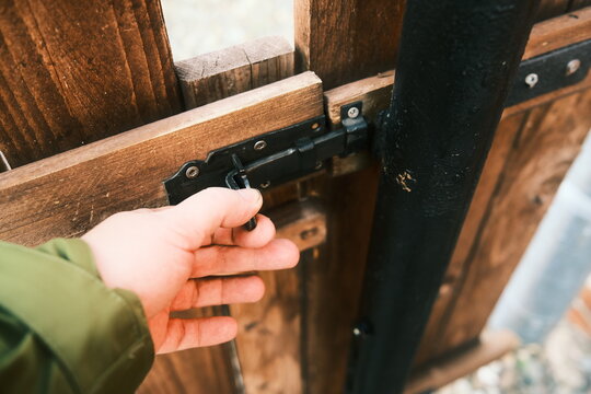 Absperren bilder – Bläddra bland 2,843 stockfoton, vektorer och videor ...