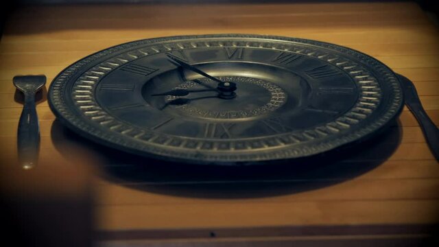 Plate Clock Images – Browse 24,082 Stock Photos, Vectors, and Video ...