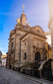 Sarkander-Bilder: Stock-Fotos & -Videos. | Adobe Stock