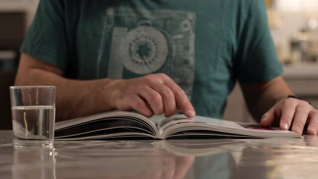 Flipbook bilder – Bläddra bland 543 stockfoton, vektorer och videor ...