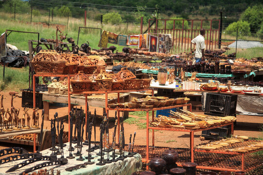 Artisanship bilder – Bläddra bland 981 stockfoton, vektorer och videor ...