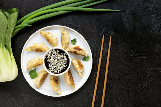 Gyoza Bilder – Durchsuchen 37,239 Archivfotos, Vektorgrafiken und ...